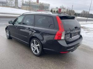 Black Volvo V50 2011 in Kaunas, with an engine capacity of 1.56 L and mileage of 225 thousand km for 3875 €, photo 13 on AUTOMOTO.COM.LV
