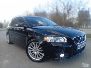 Black Volvo V50 2011 in Vilnius, with an engine capacity of 1.60 L and mileage of 314 thousand km for 3800 €, photo 4 on AUTOMOTO.COM.LV