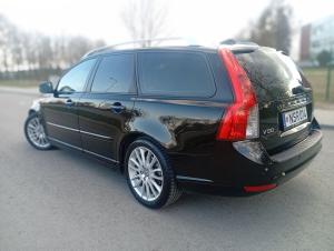 Black Volvo V50 2011 in Vilnius, with an engine capacity of 1.60 L and mileage of 314 thousand km for 3800 €, photo 5 on AUTOMOTO.COM.LV