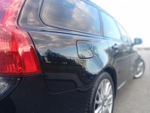 Black Volvo V50 2011 in Vilnius, with an engine capacity of 1.60 L and mileage of 314 thousand km for 3800 €, photo 13 on AUTOMOTO.COM.LV
