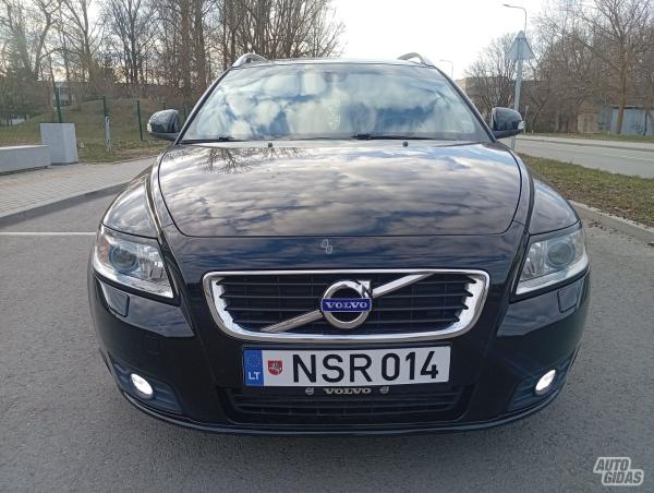 Melns Volvo V50 2011 Viļņa, ar dzinēja tilpumu 1.60 L un nobraukumu 316 tūkst. km par 3800 €, foto 2 vietnē AUTOMOTO.COM.LV