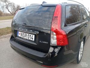 Black Volvo V50 2011 in Vilnius, with an engine capacity of 1.60 L and mileage of 316 thousand km for 3800 €, photo 13 on AUTOMOTO.COM.LV