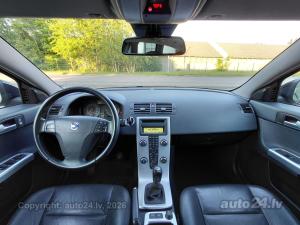 Melns Volvo V50 2011 Paide, ar dzinēja tilpumu 1.60 L un nobraukumu 210 tūkst. km par 4999 €, foto 10 vietnē AUTOMOTO.COM.LV