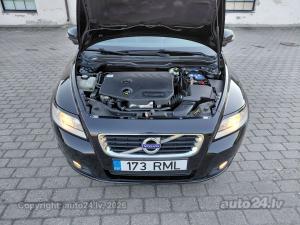 Melns Volvo V50 2011 Paide, ar dzinēja tilpumu 1.60 L un nobraukumu 210 tūkst. km par 4999 €, foto 12 vietnē AUTOMOTO.COM.LV