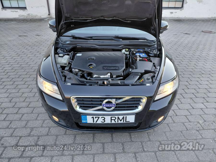 Melns Volvo V50 2011 Paide, ar dzinēja tilpumu 1.60 L un nobraukumu 210 tūkst. km par 4999 €, foto 12 vietnē AUTOMOTO.COM.LV