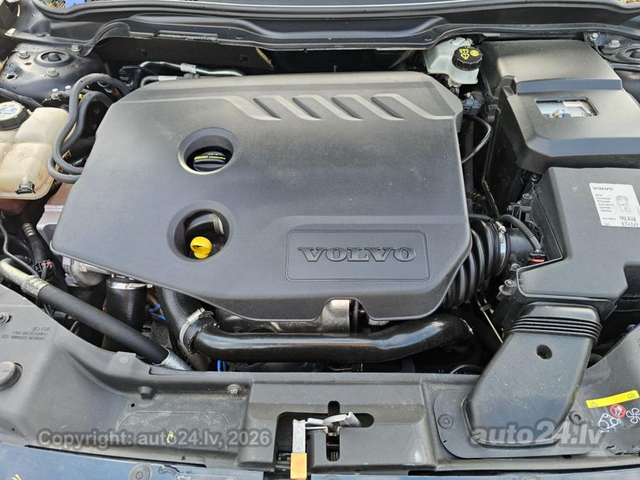 Melns Volvo V50 2011 Paide, ar dzinēja tilpumu 1.60 L un nobraukumu 228 tūkst. km par 4750 €, foto 16 vietnē AUTOMOTO.COM.LV