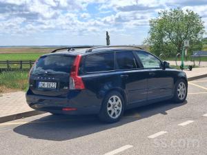Melns Volvo V50 2011 Liepāja, ar dzinēja tilpumu 1.60 L un nobraukumu 194 tūkst. km par 3300 €, foto 5 vietnē AUTOMOTO.COM.LV