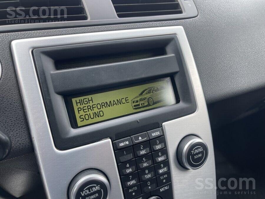 Melns Volvo V50 2011 Rīga, ar dzinēja tilpumu 1.60 L un nobraukumu 253 tūkst. km par 3350 €, foto 12 vietnē AUTOMOTO.COM.LV