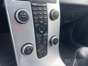 Melns Volvo V50 2011 Rīga, ar dzinēja tilpumu 1.60 L un nobraukumu 253 tūkst. km par 3350 €, foto 13 vietnē AUTOMOTO.COM.LV