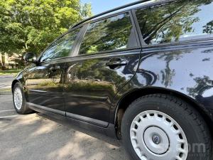 Black Volvo V50 2011 in Riga, with an engine capacity of 1.60 L and mileage of 310 thousand km for 2490 €, photo 8 on AUTOMOTO.COM.LV