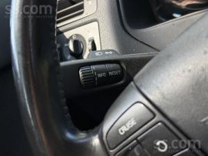 Black Volvo V50 2011 in Riga, with an engine capacity of 1.60 L and mileage of 310 thousand km for 2490 €, photo 11 on AUTOMOTO.COM.LV