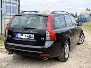 Melns Volvo V50 2011 Rīga, ar dzinēja tilpumu 2.00 L un nobraukumu 208 tūkst. km par 4995 €, foto 5 vietnē AUTOMOTO.COM.LV