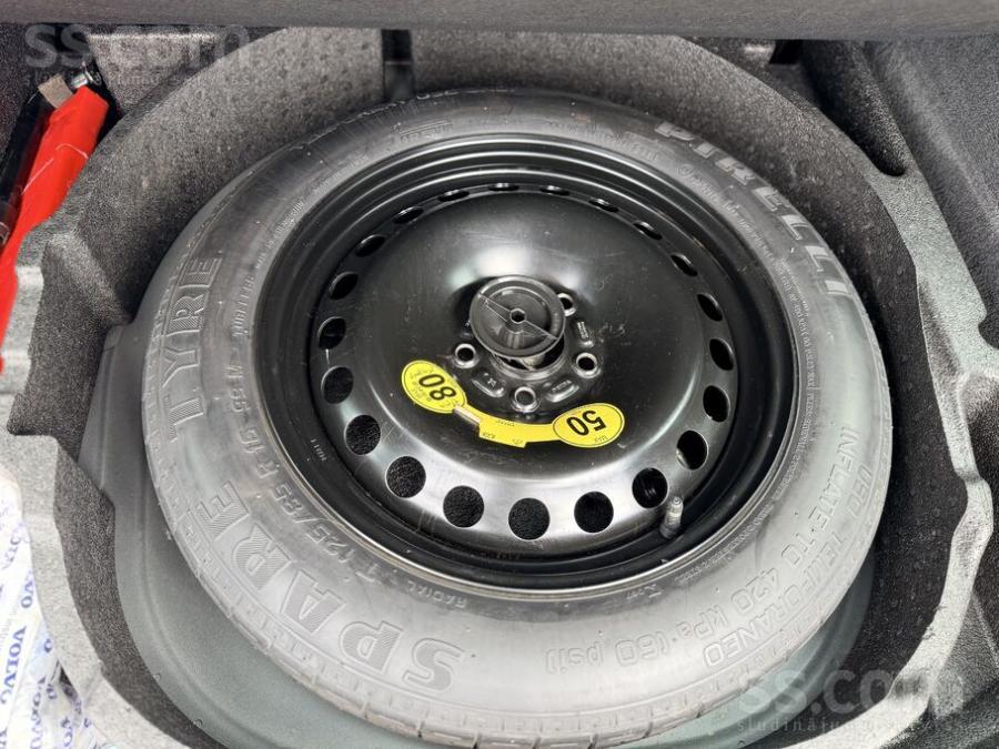 Melns Volvo V50 2011 Rīga, ar dzinēja tilpumu 2.00 L un nobraukumu 208 tūkst. km par 4995 €, foto 7 vietnē AUTOMOTO.COM.LV
