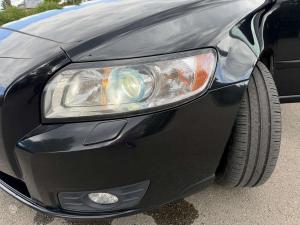 Black Volvo V50 2011 in Kelme, with an engine capacity of 1.56 L and mileage of 217 thousand km for 3350 €, photo 9 on AUTOMOTO.COM.LV