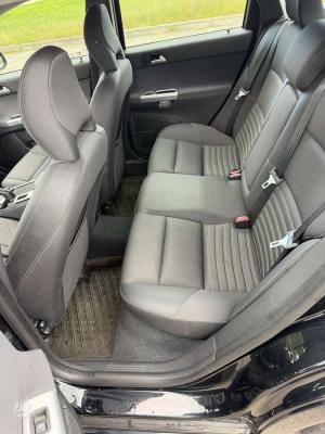 Black Volvo V50 2011 in Kelme, with an engine capacity of 1.56 L and mileage of 217 thousand km for 3350 €, photo 11 on AUTOMOTO.COM.LV