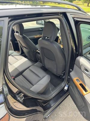 Melns Volvo V50 2011 Rīga, ar dzinēja tilpumu 2.00 L un nobraukumu 364 tūkst. km par 2500 €, foto 11 vietnē AUTOMOTO.COM.LV