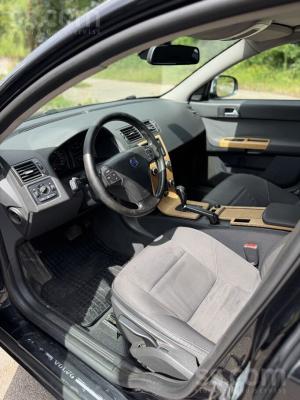 Melns Volvo V50 2011 Rīga, ar dzinēja tilpumu 2.00 L un nobraukumu 364 tūkst. km par 2500 €, foto 13 vietnē AUTOMOTO.COM.LV