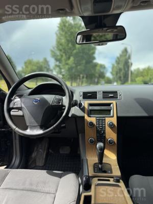 Melns Volvo V50 2011 Rīga, ar dzinēja tilpumu 2.00 L un nobraukumu 364 tūkst. km par 2500 €, foto 15 vietnē AUTOMOTO.COM.LV