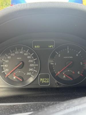 Melns Volvo V50 2011 Rīga, ar dzinēja tilpumu 2.00 L un nobraukumu 364 tūkst. km par 2500 €, foto 21 vietnē AUTOMOTO.COM.LV