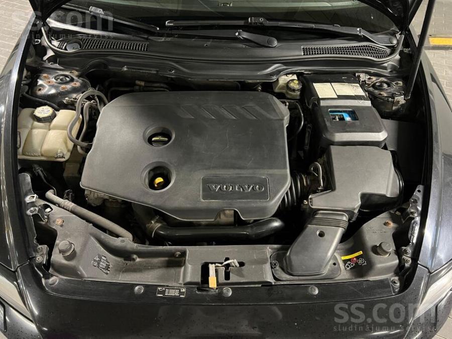 Melns Volvo V50 2011 Rīga, ar dzinēja tilpumu 1.60 L un nobraukumu 455 tūkst. km par 2500 €, foto 7 vietnē AUTOMOTO.COM.LV