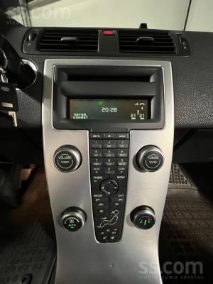 Melns Volvo V50 2011 Rīga, ar dzinēja tilpumu 1.60 L un nobraukumu 455 tūkst. km par 2500 €, foto 13 vietnē AUTOMOTO.COM.LV