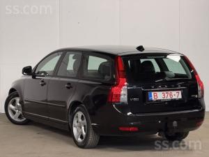 Black Volvo V50 2011 in Jurmala, with an engine capacity of 1.60 L and mileage of 325 thousand km for 4750 €, photo 11 on AUTOMOTO.COM.LV