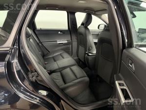 Black Volvo V50 2011 in Jurmala, with an engine capacity of 1.60 L and mileage of 325 thousand km for 4750 €, photo 22 on AUTOMOTO.COM.LV