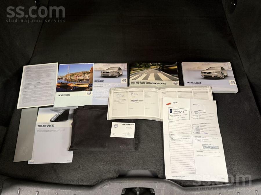 Black Volvo V50 2011 in Jurmala, with an engine capacity of 1.60 L and mileage of 325 thousand km for 4750 €, photo 31 on AUTOMOTO.COM.LV