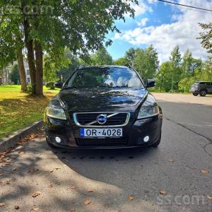 Black Volvo V50 2011 in Rezekne, with an engine capacity of 1.60 L and mileage of 0 thousand km for 3900 €, photo 14 on AUTOMOTO.COM.LV