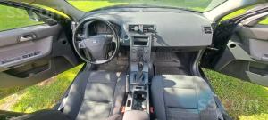 Black Volvo V50 2011 in Riga, with an engine capacity of 1.60 L and mileage of 392 thousand km for 1480 €, photo 8 on AUTOMOTO.COM.LV