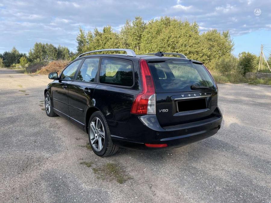 Melns Volvo V50 2011 Ukmergė, ar dzinēja tilpumu 1.56 L un nobraukumu 240 tūkst. km par 3200 €, foto 8 vietnē AUTOMOTO.COM.LV