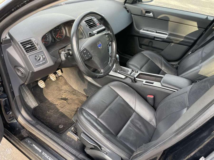 Melns Volvo V50 2011 Ukmergė, ar dzinēja tilpumu 1.56 L un nobraukumu 240 tūkst. km par 3200 €, foto 10 vietnē AUTOMOTO.COM.LV