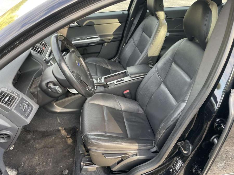 Melns Volvo V50 2011 Ukmergė, ar dzinēja tilpumu 1.56 L un nobraukumu 240 tūkst. km par 3200 €, foto 11 vietnē AUTOMOTO.COM.LV