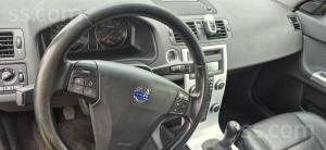 Black Volvo V50 2011 in Riga, with an engine capacity of 1.60 L and mileage of 335 thousand km for 3000 €, photo 10 on AUTOMOTO.COM.LV