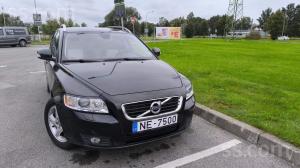 Black Volvo V50 2011 in Riga, with an engine capacity of 1.60 L and mileage of 302 thousand km for 2990 €, photo 8 on AUTOMOTO.COM.LV