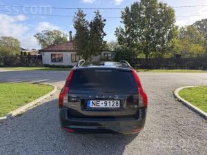Черный Вольво В50 2011 в Вентспилс, объемом двигателя 1.60 л и пробегом 247 тыс. км за 3300 €, фото 8 на AUTOMOTO.COM.LV