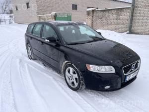 Black Volvo V50 2012 in Daugavpils, with an engine capacity of 1.60 L and mileage of 280 thousand km for 3999 €, photo  on AUTOMOTO.COM.LV