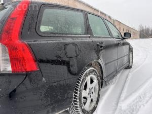 Black Volvo V50 2012 in Daugavpils, with an engine capacity of 1.60 L and mileage of 280 thousand km for 3999 €, photo 11 on AUTOMOTO.COM.LV