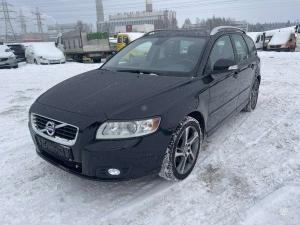 Black Volvo V50 2012 in Kaunas, with an engine capacity of 1.56 L and mileage of 245 thousand km for 3950 €, photo 3 on AUTOMOTO.COM.LV
