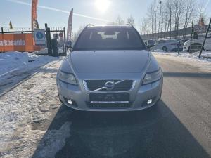 Black Volvo V50 2012 in Kaunas, with an engine capacity of 1.56 L and mileage of 245 thousand km for 3950 €, photo 12 on AUTOMOTO.COM.LV