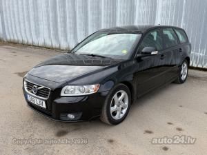 Melns Volvo V50 2012 Paide, ar dzinēja tilpumu 1.60 L un nobraukumu 298 tūkst. km par 4990 €, foto  vietnē AUTOMOTO.COM.LV