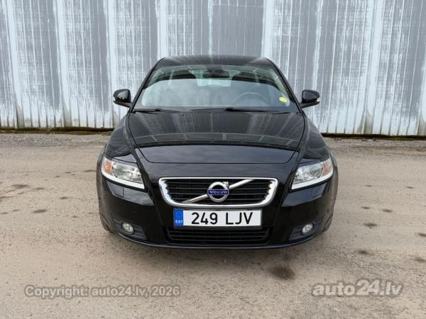 Melns Volvo V50 2012 Paide, ar dzinēja tilpumu 1.60 L un nobraukumu 298 tūkst. km par 4990 €, foto 3 vietnē AUTOMOTO.COM.LV