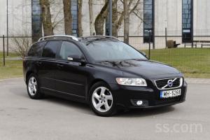 Black Volvo V50 2012 in Riga, with an engine capacity of 1.60 L and mileage of 387 thousand km for 3800 €, photo  on AUTOMOTO.COM.LV