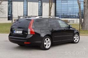 Melns Volvo V50 2012 Rīga, ar dzinēja tilpumu 1.60 L un nobraukumu 387 tūkst. km par 3800 €, foto 3 vietnē AUTOMOTO.COM.LV