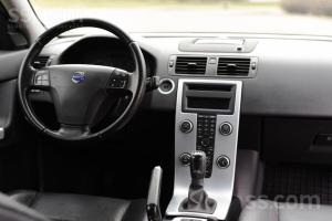 Melns Volvo V50 2012 Rīga, ar dzinēja tilpumu 1.60 L un nobraukumu 387 tūkst. km par 3800 €, foto 8 vietnē AUTOMOTO.COM.LV