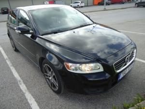 Черный Вольво В50 2012 в Нарва, объемом двигателя 0.00 л и пробегом 237 тыс. км за 4599 €, фото 3 на AUTOMOTO.COM.LV