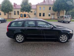 Black Volvo V50 2012 in Vilnius, with an engine capacity of 1.60 L and mileage of 246 thousand km for 3300 €, photo 4 on AUTOMOTO.COM.LV