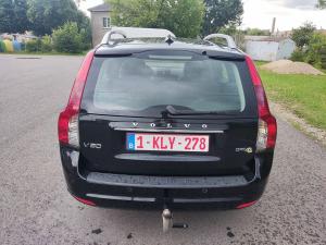 Black Volvo V50 2012 in Vilnius, with an engine capacity of 1.60 L and mileage of 246 thousand km for 3300 €, photo 6 on AUTOMOTO.COM.LV