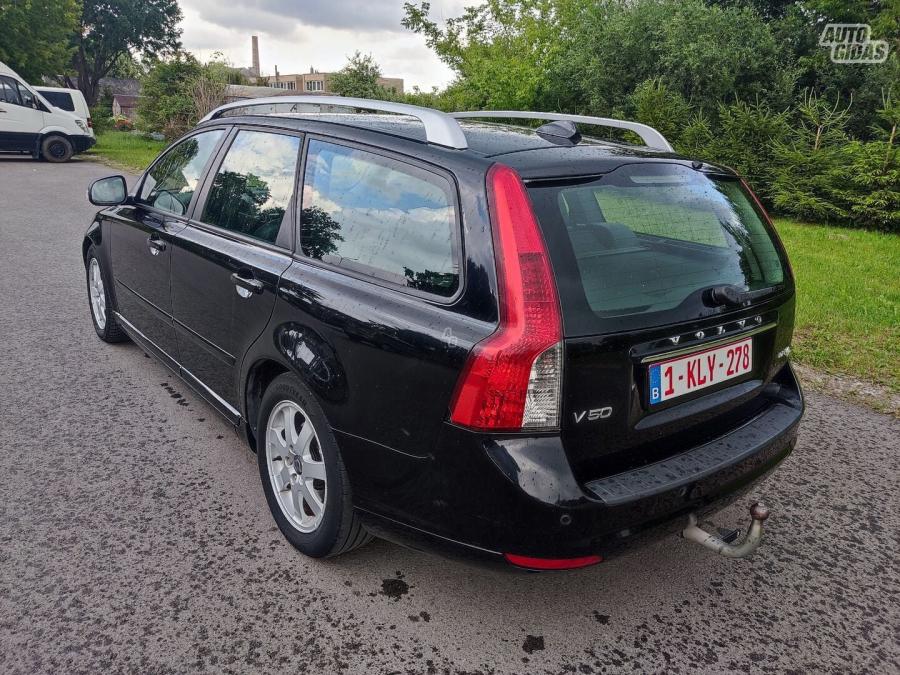 Black Volvo V50 2012 in Vilnius, with an engine capacity of 1.60 L and mileage of 246 thousand km for 3300 €, photo 7 on AUTOMOTO.COM.LV