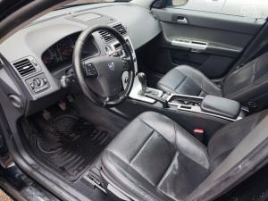 Black Volvo V50 2012 in Vilnius, with an engine capacity of 1.60 L and mileage of 246 thousand km for 3300 €, photo 9 on AUTOMOTO.COM.LV